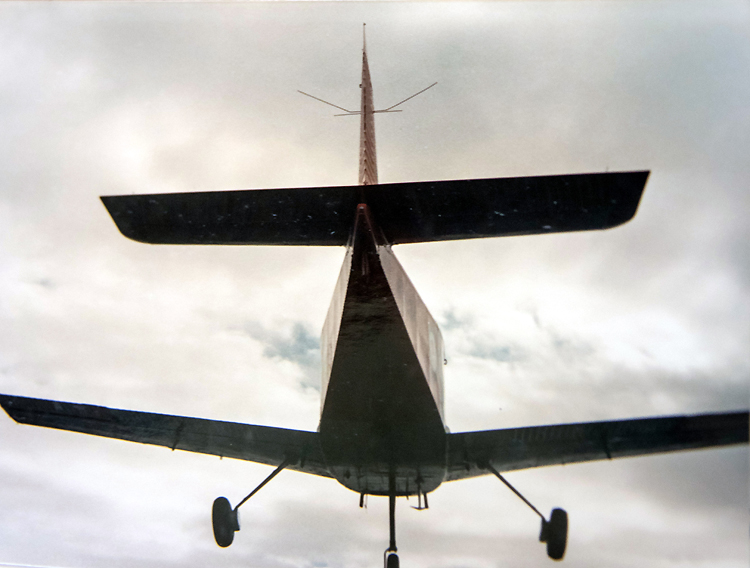 The Red Checkers Aerobatic Display team of the Royal New Zealand Air ...